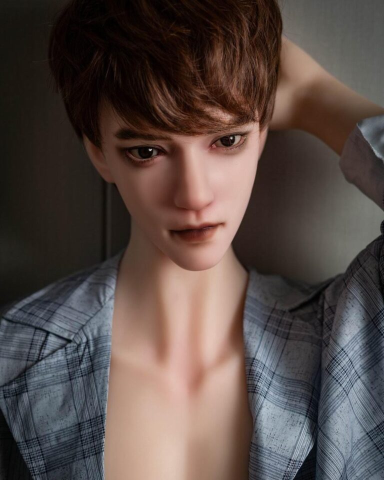 165cm / 5'5" Lifelike Boyfriend Silicone Sex Doll with Realistic Touch ...